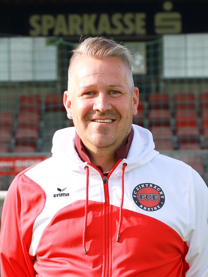 Thomas Ricken verlängert als Trainer der D1-Jugend - FC Eintracht Rheine